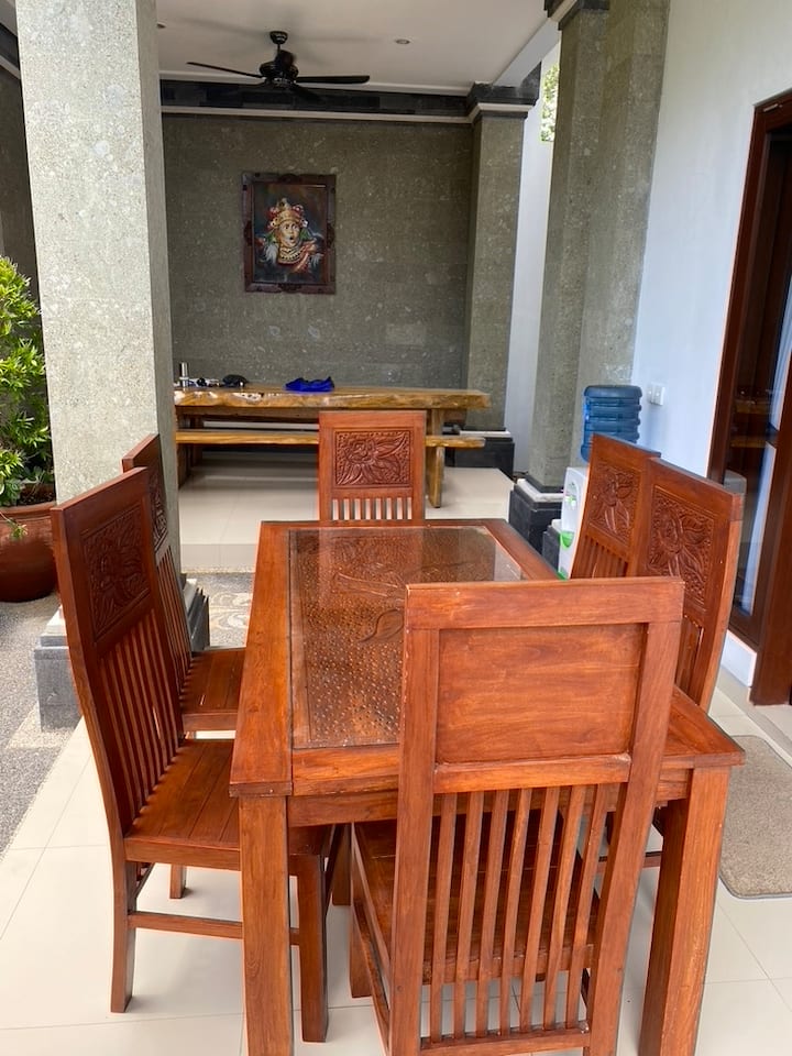 Poolside King Bed Fast Wifi With Breakfast Rm 2 - Seraya