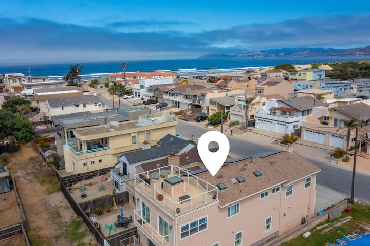 2 Min Walk To Beach! Large Home! Rooftop Deck! - Pismo Beach, CA