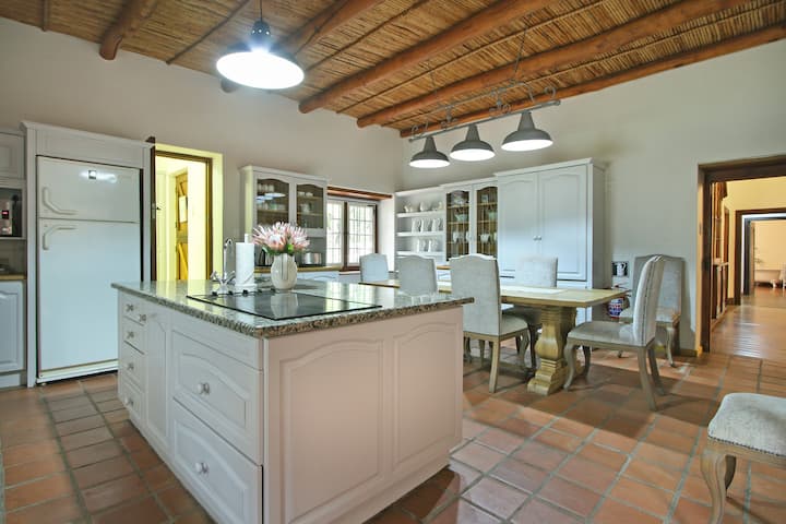 La Vue-country Manor In The Heart Of The Winelands - Wellington