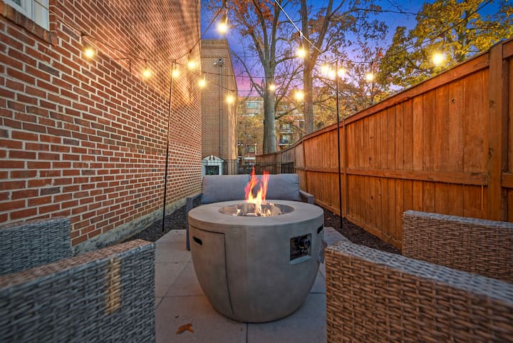 Elegant Townhome In Arlington Kid-friendly - Arlington, VA