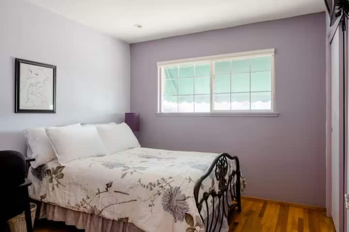 Lilac Room: Clean, Convenient, Comfortable - Union City, CA
