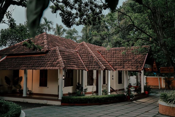 Best-nivriti 1bhk Heritagehome&poolvilla Kovalam - Kovalam