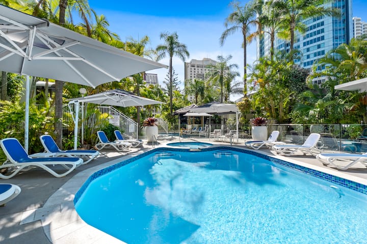 Coco Bella Retreat In Central Surfers - Sleeps 6-8 - 