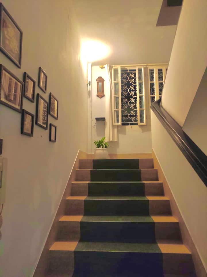 Earthy 2 Bedroom Villa With Duplex Terrace - Kolkata