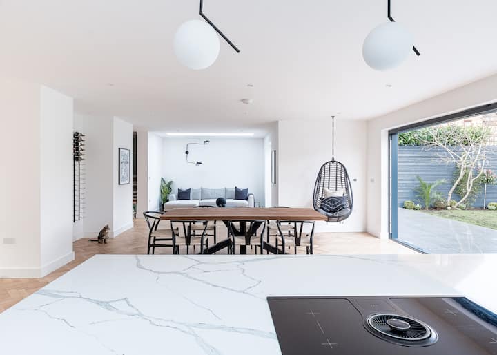 Stunning 5 Bed Family Home In South West London - Barnes