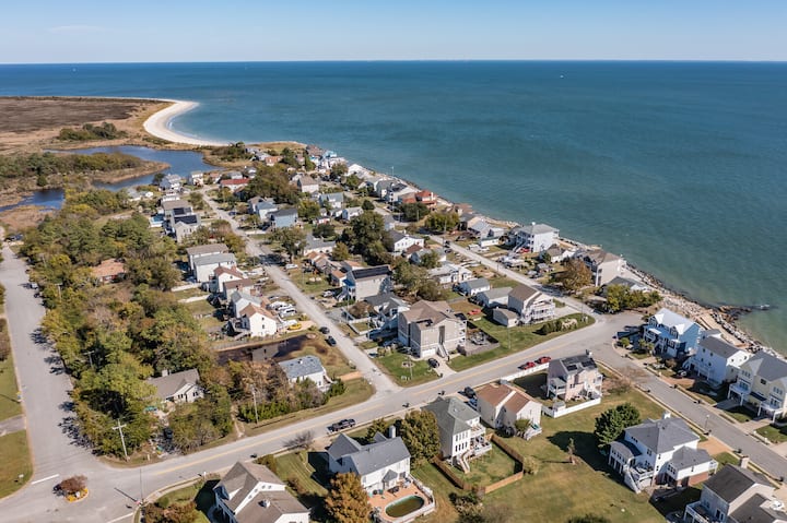 Newly-renovated Beach Bungalow-walk To Beach - Norfolk, VA