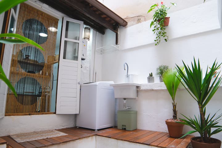 Ipanema 1-bedroom Condo W/ Patio; Amazing Location - Ipanema