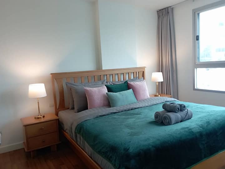 Super Deal @Thong Lor 1 Br Work Space Can Sleep 3 - Bangkok