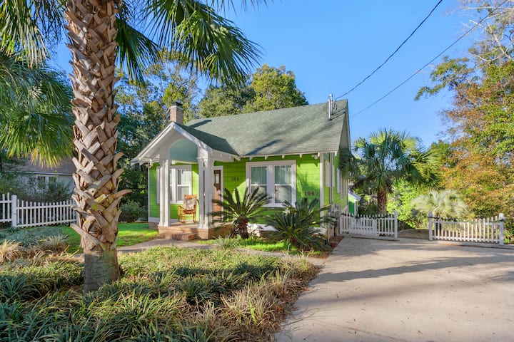 The Greenhouse 6 Guest- 3 Beds - 2br - 2bth - Tallahassee, FL