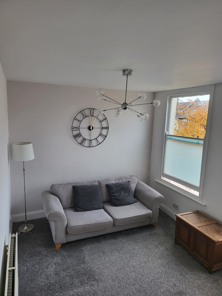 A One Bedroom Flat Just 7 Minutes To London Bridge - London