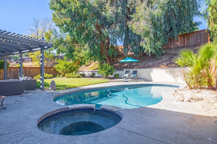 Cheerful Murrieta Pool Home! Wine Country Close! - Temecula, CA