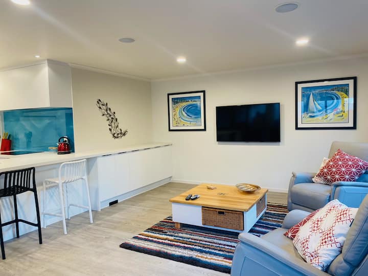 Spectacular 2 Bedroom Unit With Private Pool - Mount Maunganui