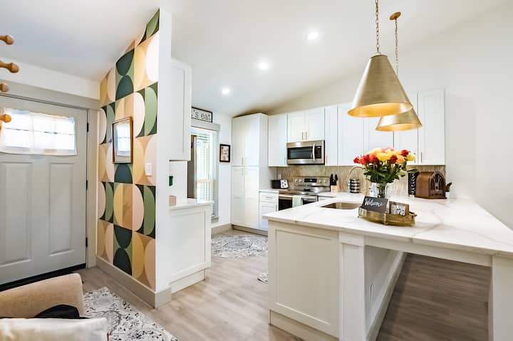 Mid-century Retreat In Pensacola - Pensacola, FL