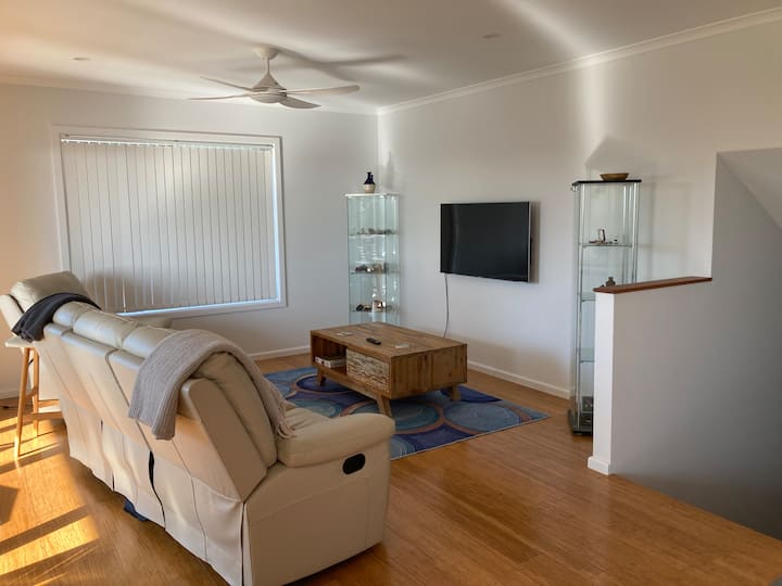 Modern Beach House - Scotts Head