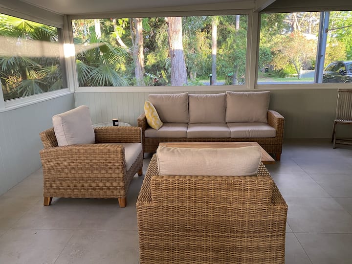 Modern & Peaceful Beach Getaway - Broulee