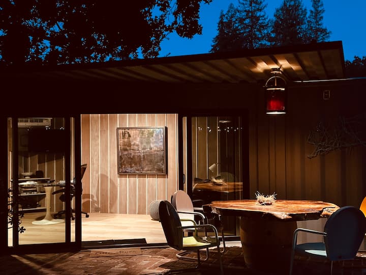 Artists  Hidden New  Home On Ranch  @ Palo Alto - Palo Alto, CA