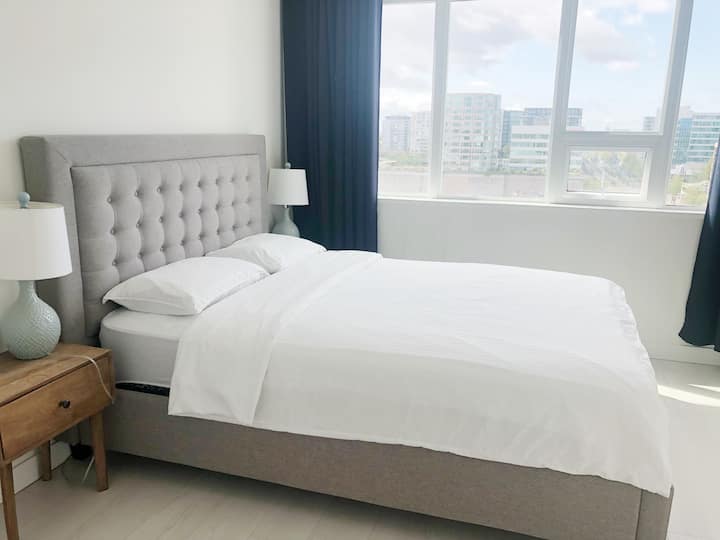 The Super Nice Apartment - Ladner