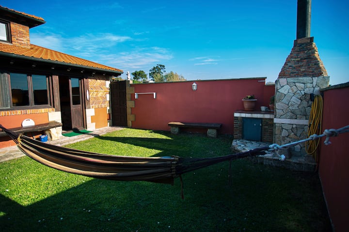 Casa Independiente Con Chimenea, Jardín Y Barbacoa - Santander, España