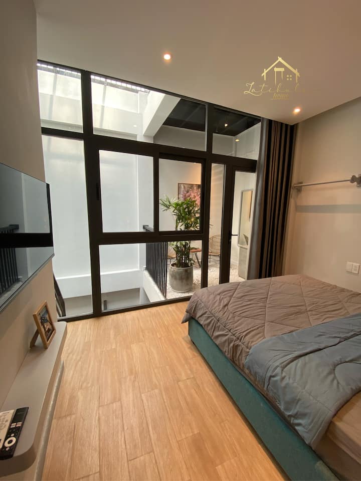 (Cozy) L24@private Balcony Room,district1,elevator - Ho Chi Minh City