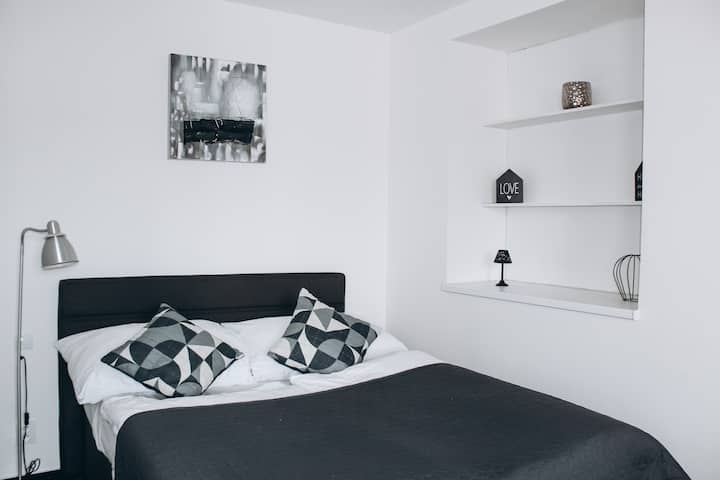 Modern Comfy Apartment Near City Center 401 - Praga