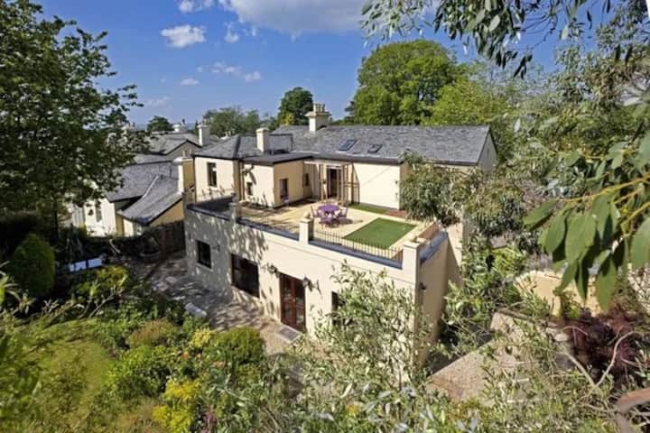 Detached 5 Bedroom Family Home Close To The Beach. - Torquay, UK