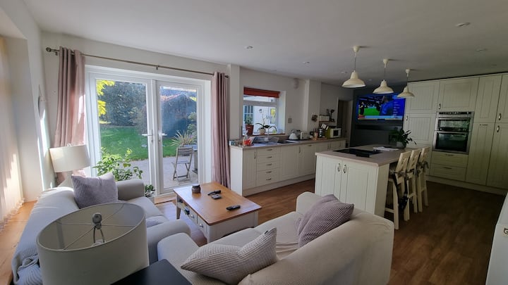 Room To Rent In Sleepy Village, Bills Included - イギリス ニューマーケット