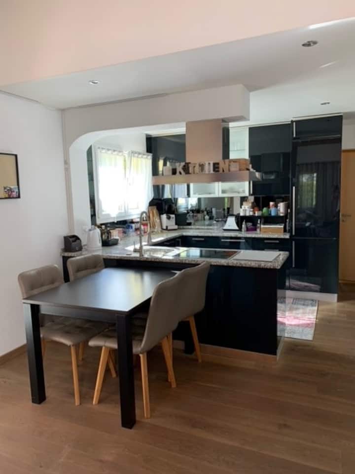 Belle Chambre Privée Dans Une Villa Individuelle - Sion