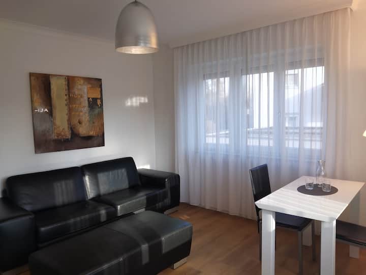 Stilvolle Eg-stadtvillenwohnung Mit Balkon - Rottweil