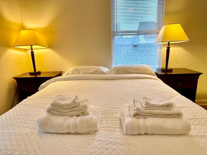 Spacious Cozy Room By Navy Base And Ocean - Hampton, VA