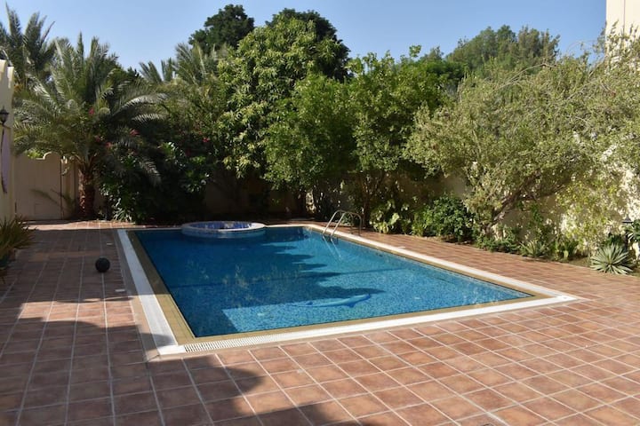 Luxury Villa In West Bay Lagoon Doha Qatar (4-bd) - Doha