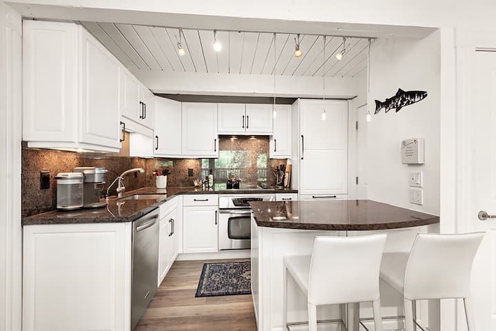 Riverfront 3br In Aspen Core - Aspen