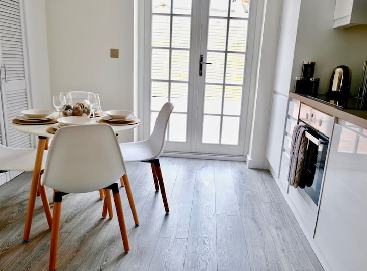 Beautiful 1 Bedroom In St Albans - Free Parking! - Harpenden