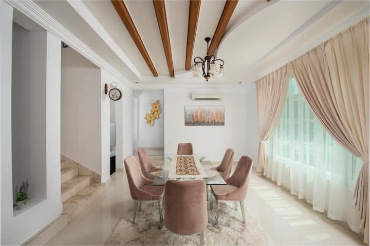 Standard 4 Bed Room Villa - Oman