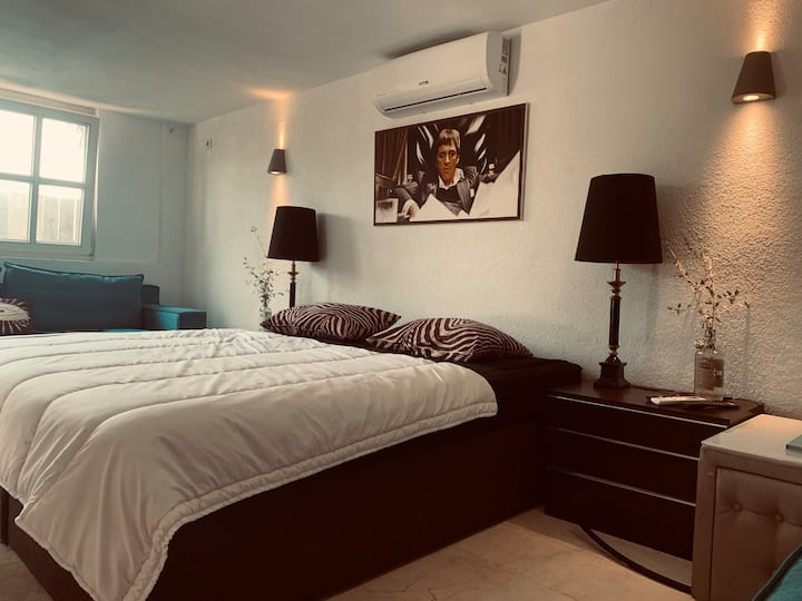 Buddha Room - Ibiza City