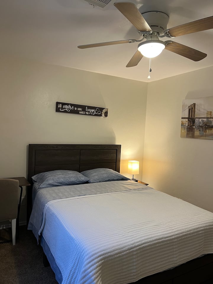 Cozy Private Room In Oklahoma City - Oklahoma City, OK