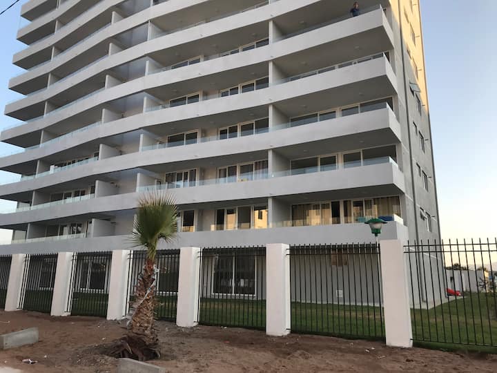 Departamento A Metros De La Playa , En La Serena - La Serena
