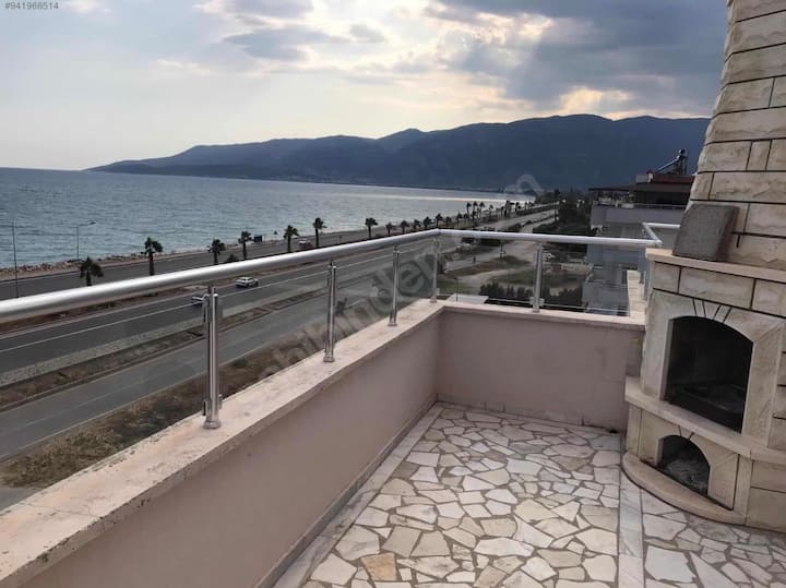 Finike Merkeze 10 Dk.sahilde Denize Sıfır Ev - Finike