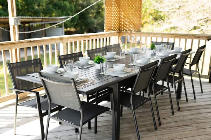 Family Home-sleeps 20-on Beautiful 1-acre Property - ミシシッピ州