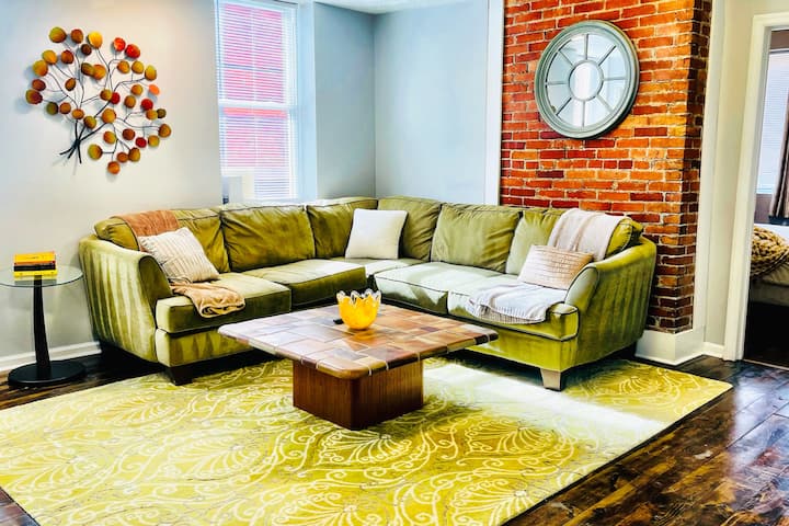 Walk To Acrisure | Free Private Parking | Sleeps 2 - Pittsburgh, PA