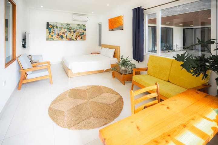 Seaview Studio With Balcony - 3 Mins To Beach - ダナン 州