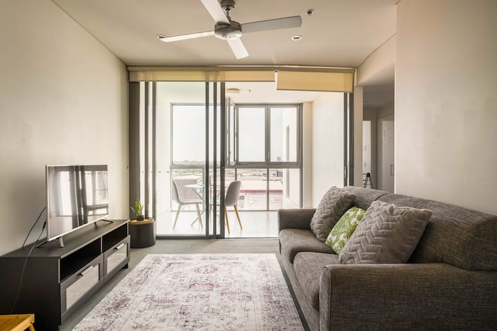 Minimalistic, Modern, And Lovely One Bedroom. - Brisbane