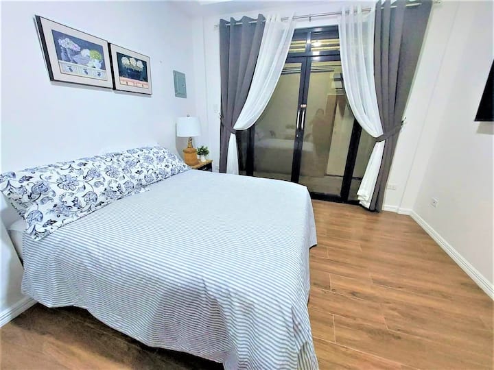 Convenient Condotel  In Angeles City - Angeles