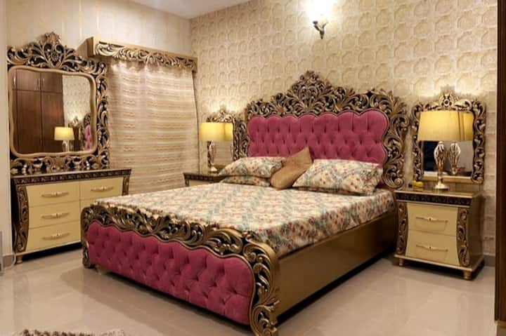 Majestic 2 Bedroom Condo 1 Minute From Giga Malll. - Islamabad