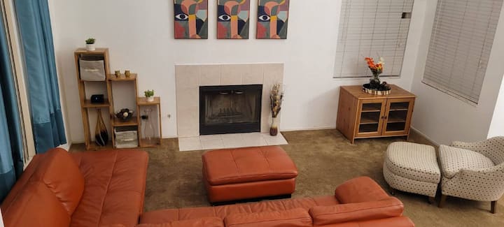Lovely Monaco Whole House - Palmdale, CA