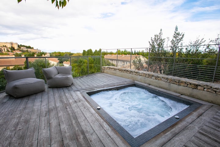 Cocon Luxe : Vue, Balcon, Sauna, Jacuzzi, Piscine - Villeneuve-lès-Avignon