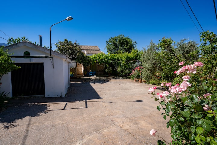 Cortijo La Torrecilla - Peal de Becerro