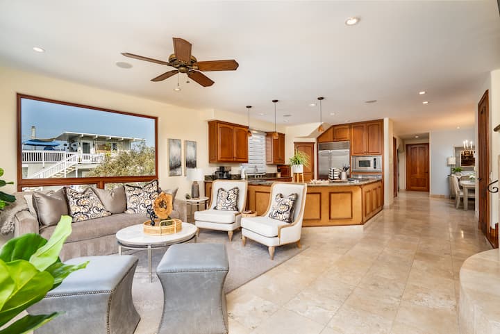 Ocean Views Luxury Home Private Rooftop Jacuzzi - Huntington Beach, CA