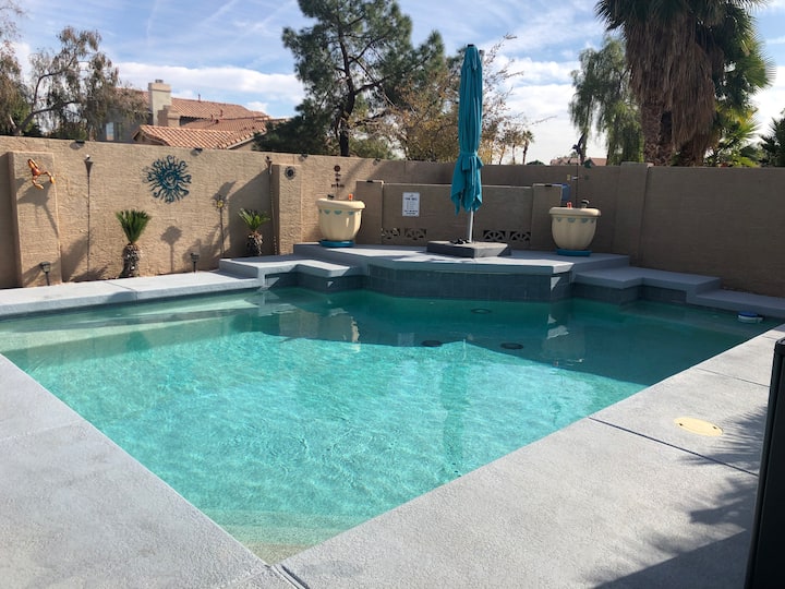 Glendale Haven!  Heated Pool! - Glendale, AZ