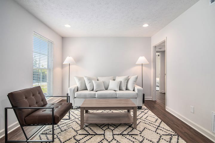 Modern 2 Br Nearjackson Hospital & Baptist South - Montgomery