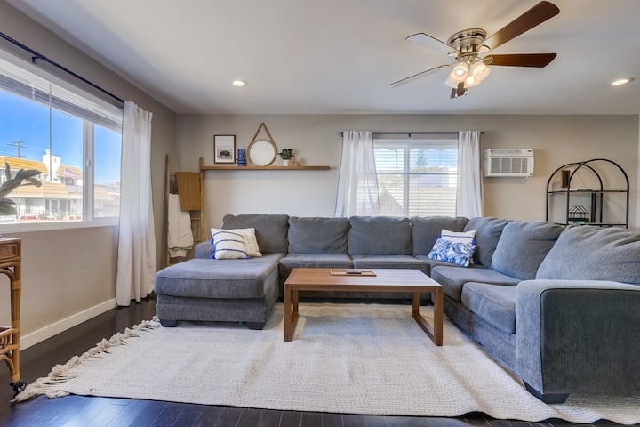 Contemporary Coastal Retreat | Pier | Downtown - San Clemente, CA